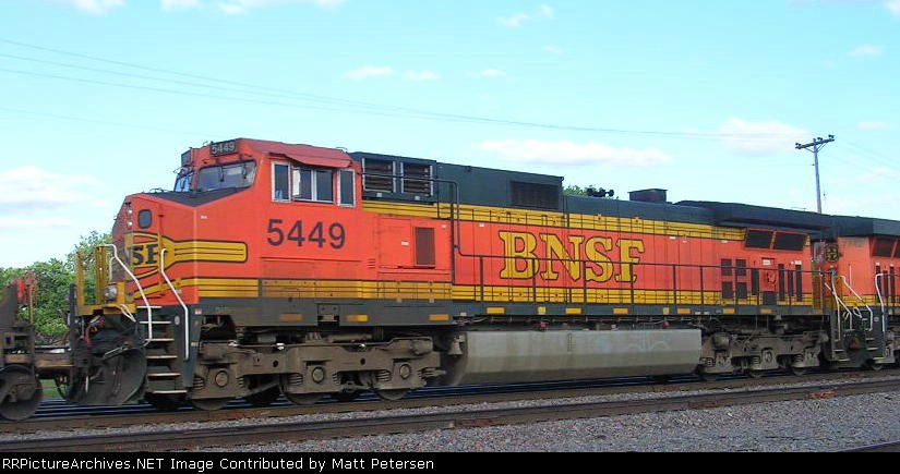 BNSF 5449